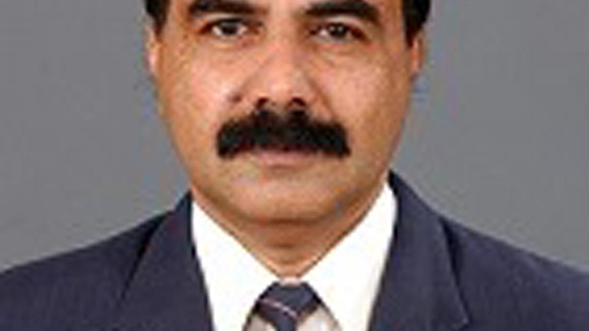 KUHS V-C given additional charge as V-C of Kerala University - The Hindu KUHS V-C given additional charge as V-C of Kerala University - The Hindu